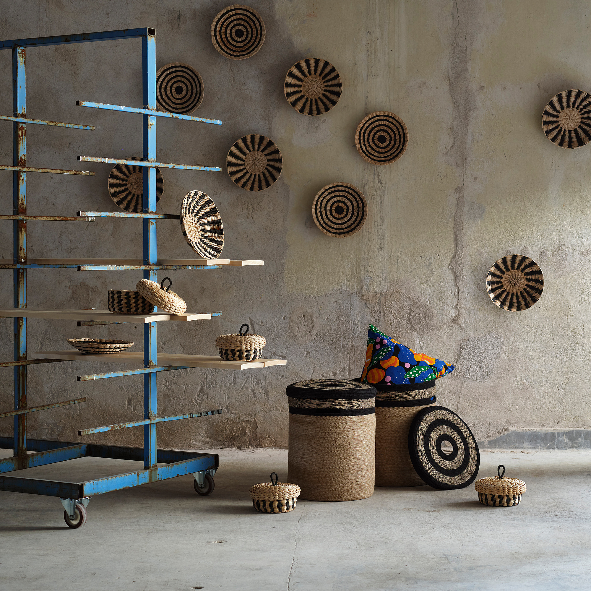 MÄVINN box with lid, banana fibre/black stripe pattern | IKEA Indonesia