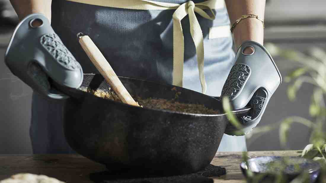 Exploring IKEA oven mitts for hygiene during cooking activities - IKEA ...