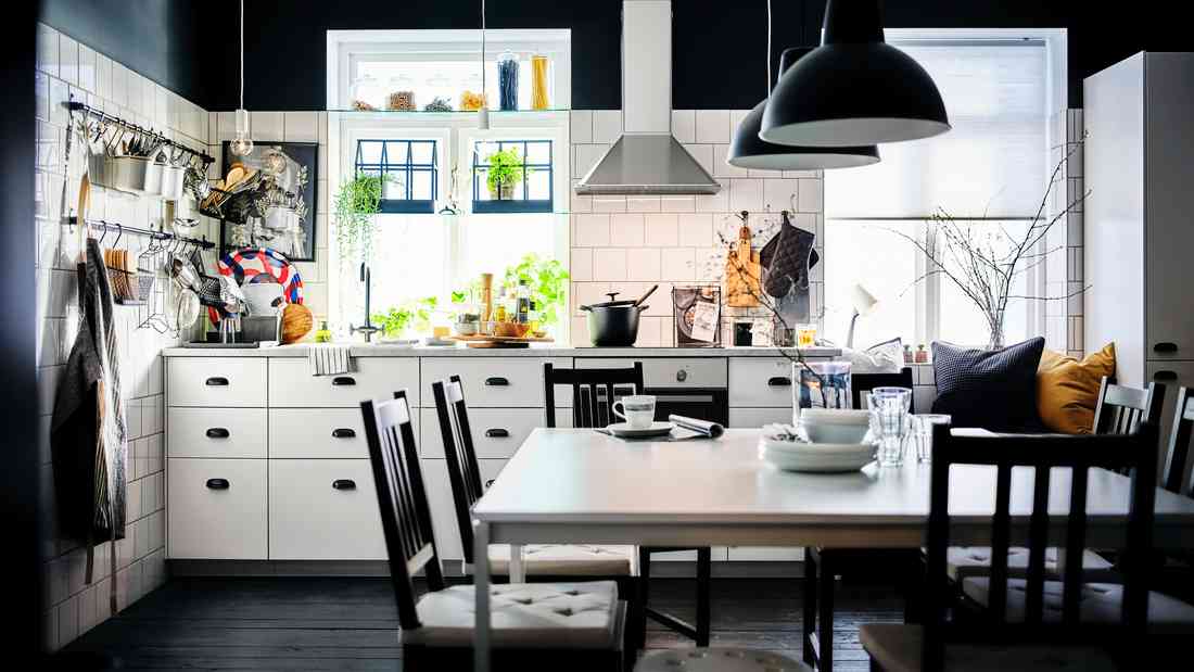 Implementing a simple kitchen design to create a budget friendly yet ...